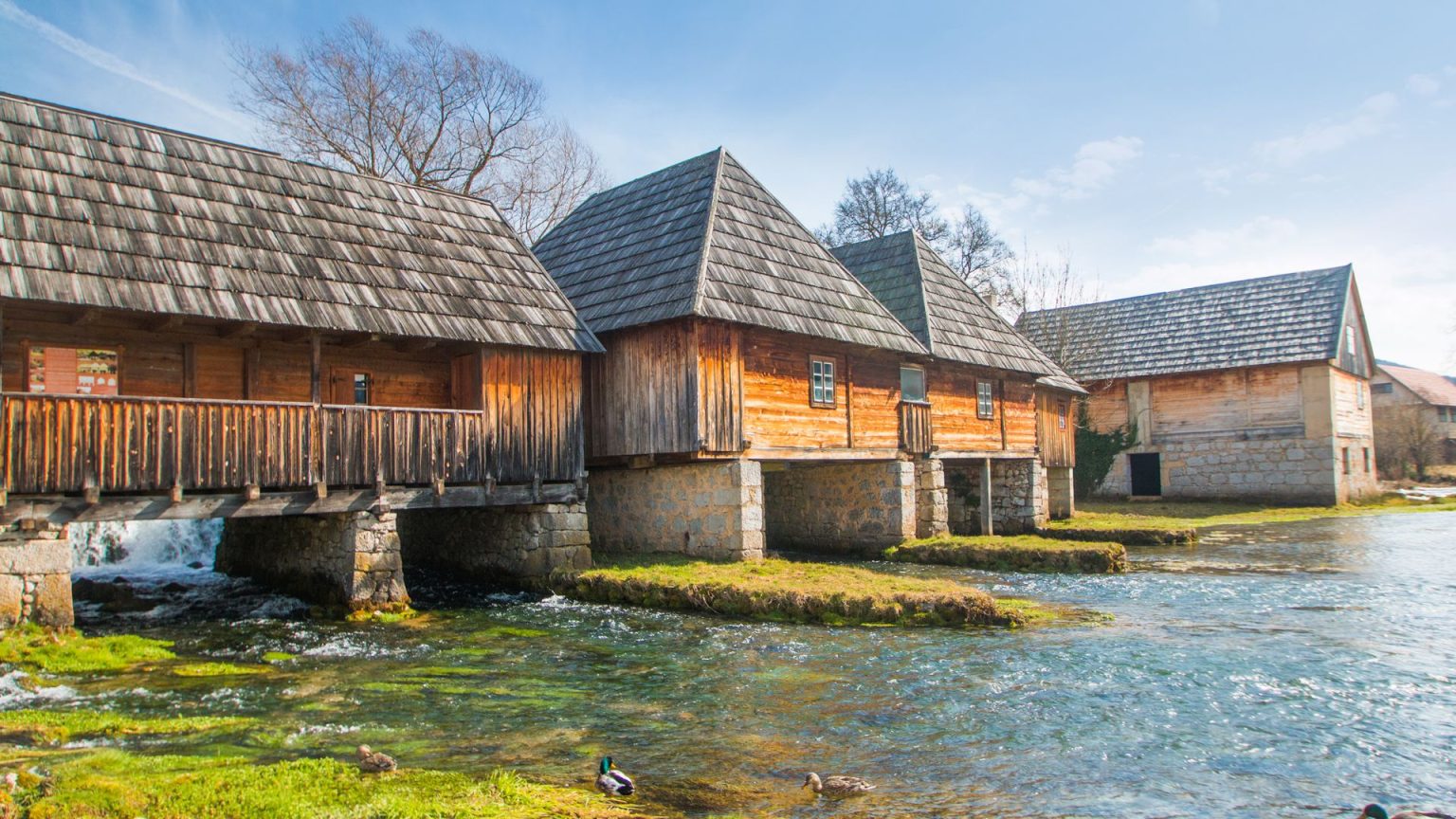 Exploring the Origins of the Gacka River at Mjerovo Vrilo